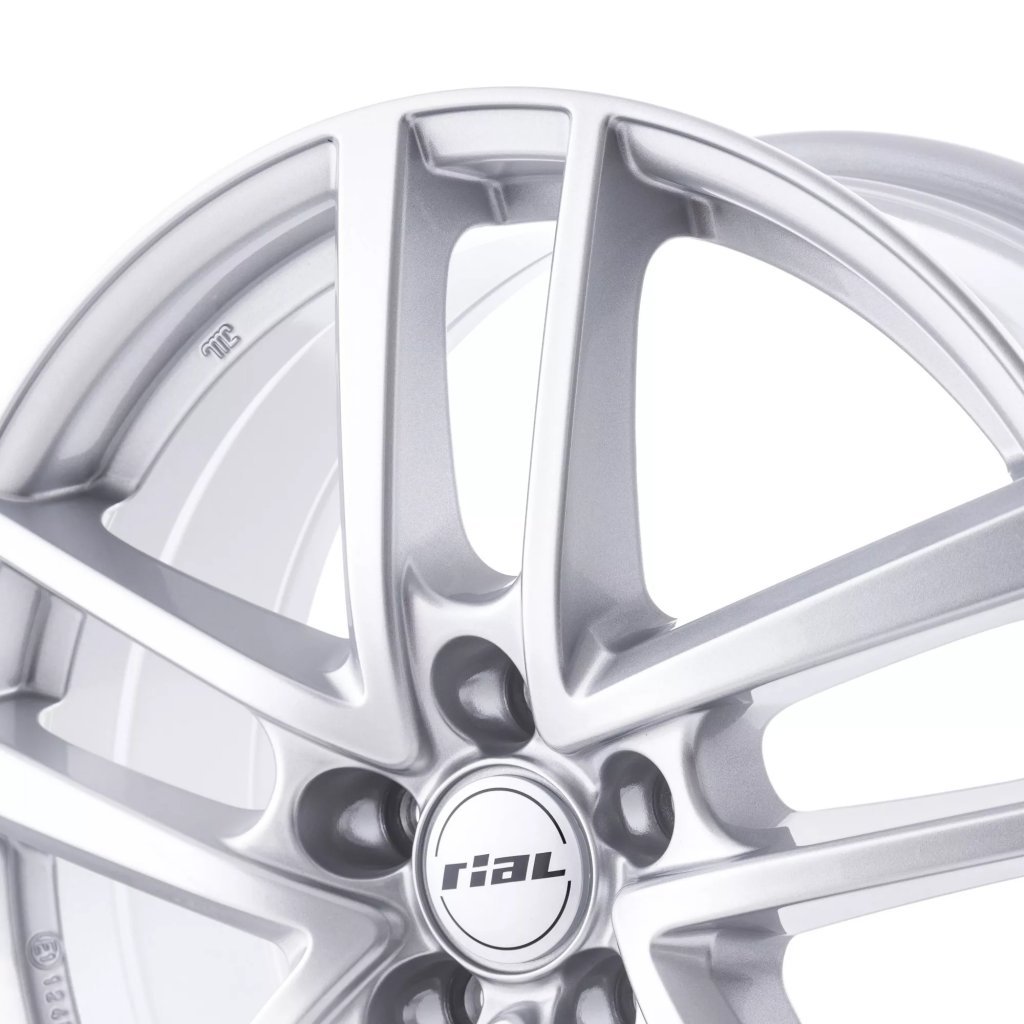 Janta aliaj Rial Astorga 7x17 5x114.3 et50 argintiu